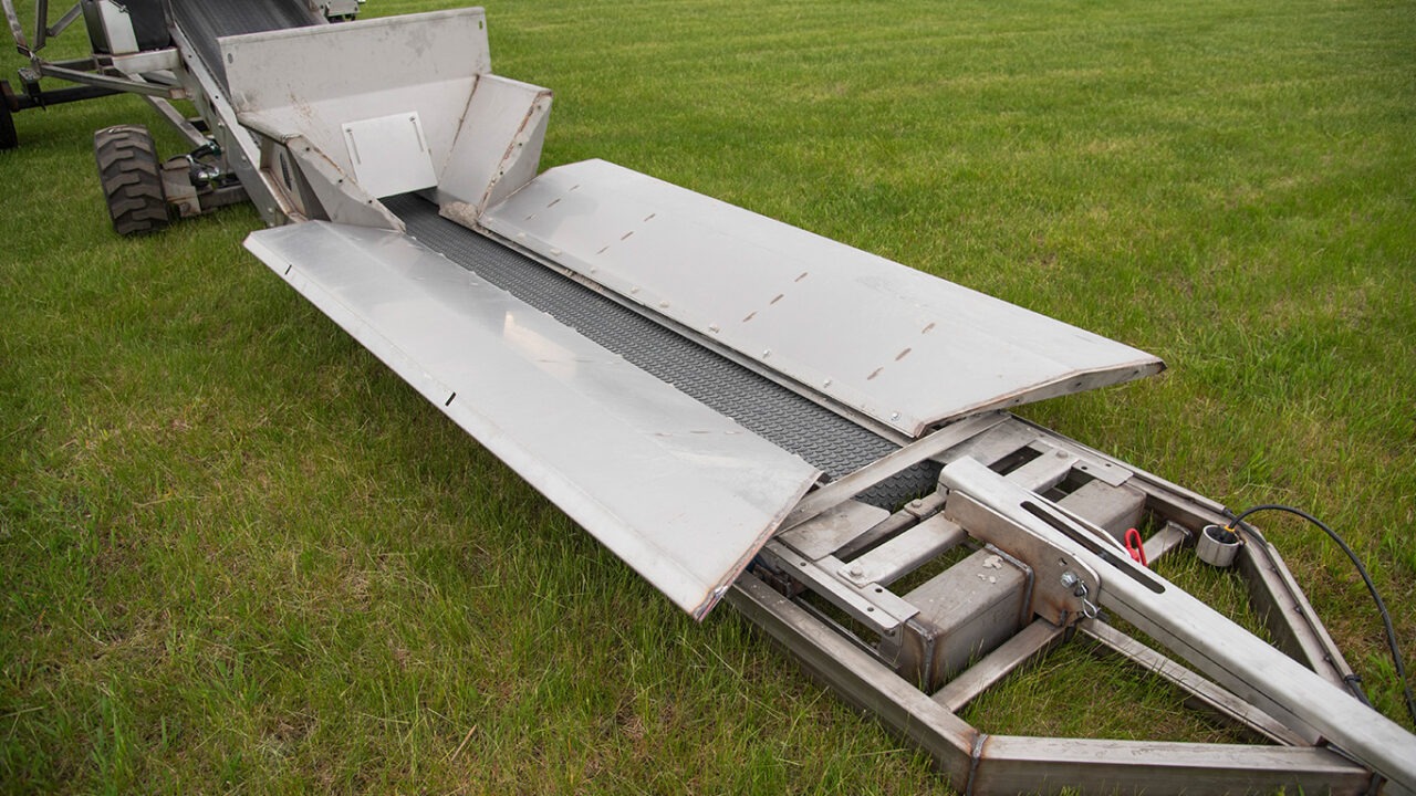 FLX1224 Field Loader - Brehmer Mfg., Inc.